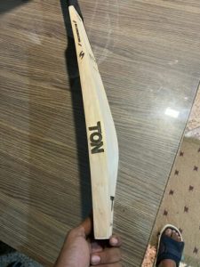 TON Cricket Bat Special Edition | Grade 1 English Willow | 7 Grains | 2 ...